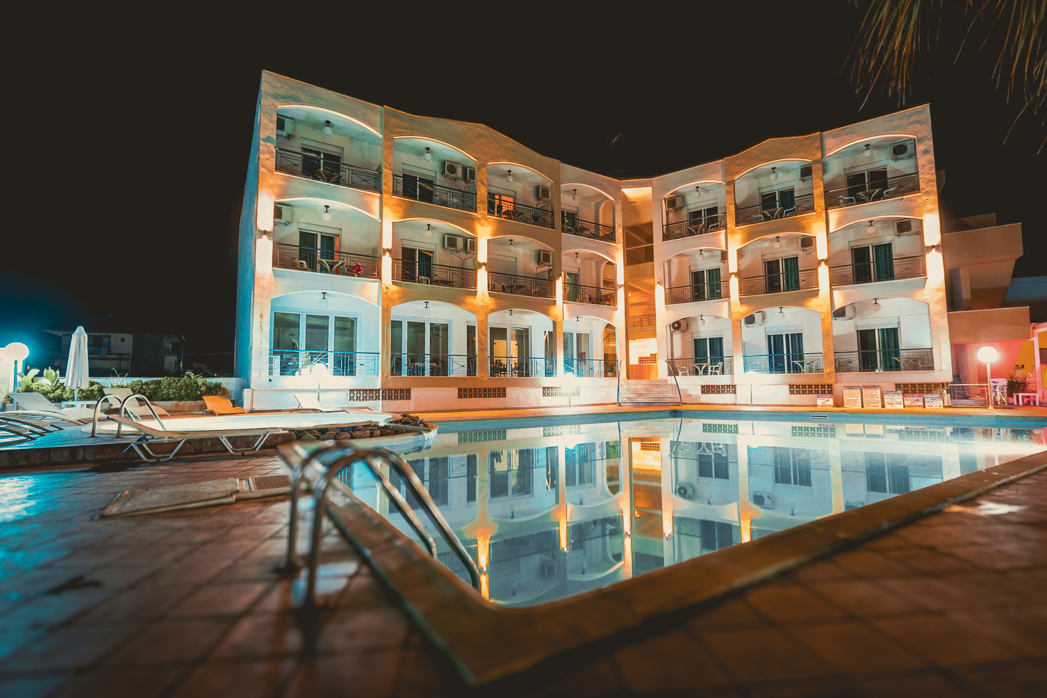 Jungle – JUNGLE ENTERTAINMENT